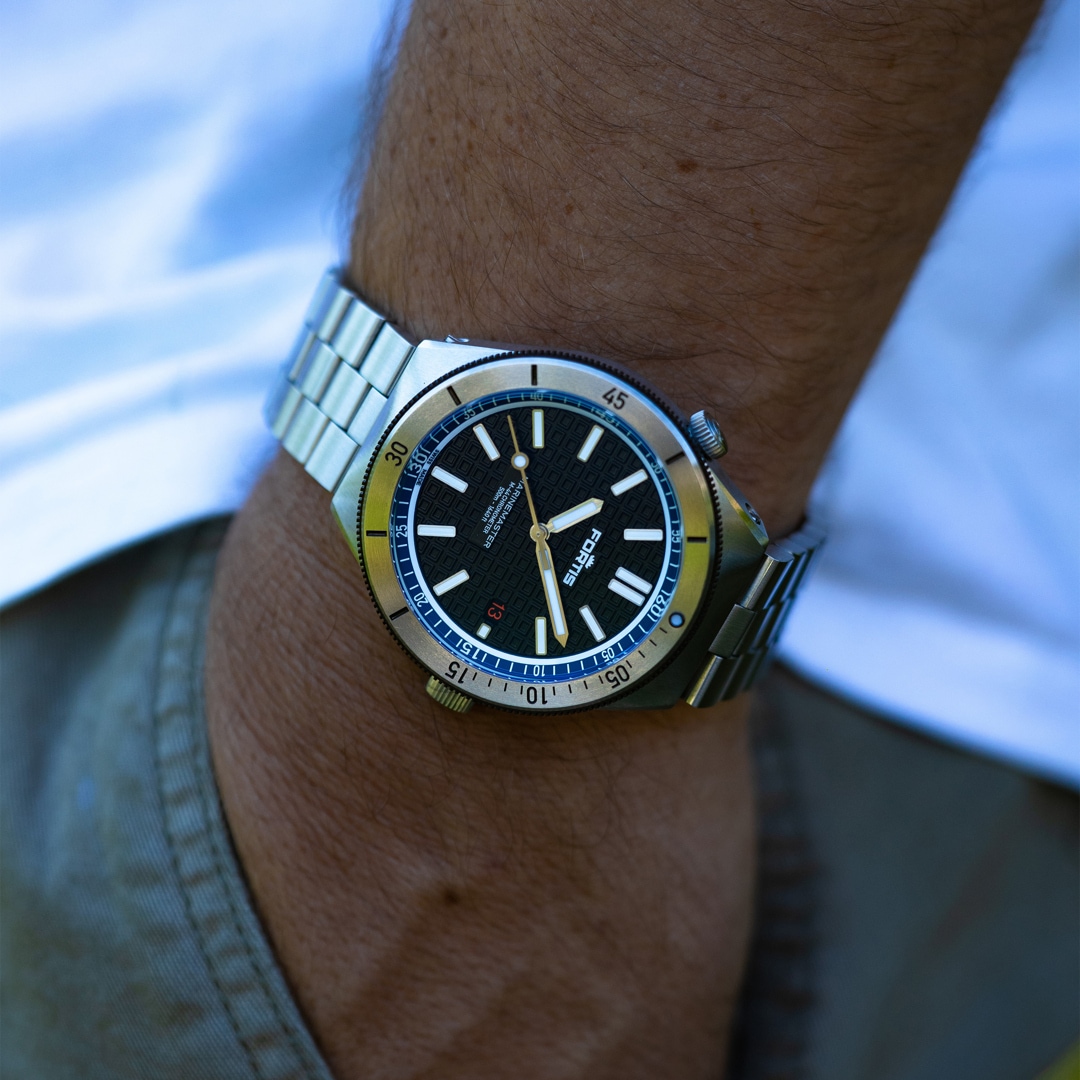 F8120022 | Fortis Marinemaster M-44 Chronometer Ocean Blue Block Bracelet