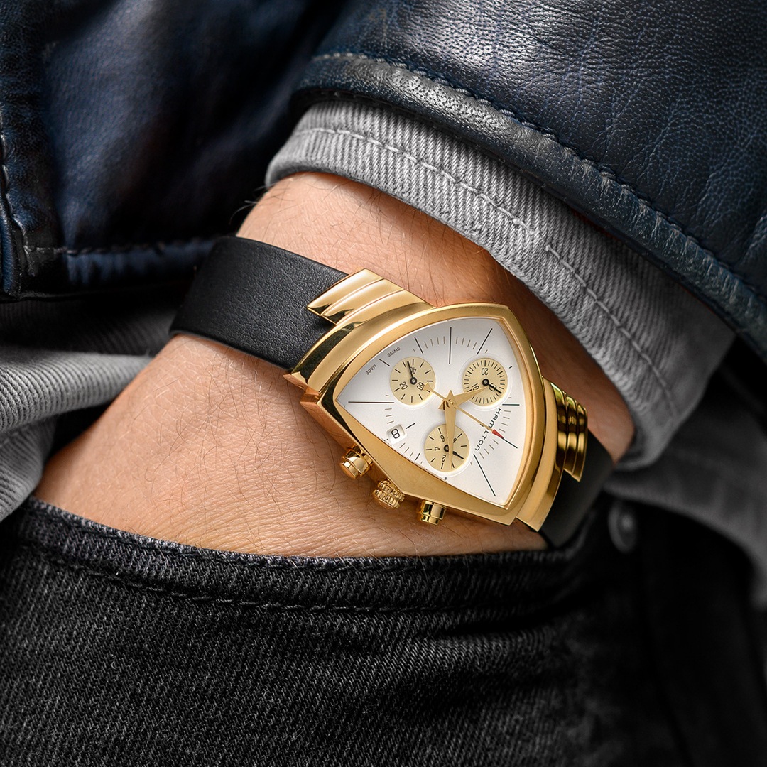 H24422751 | Hamilton Shaped Ventura Chrono Quartz