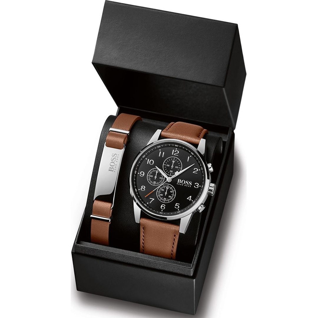 1570097 | Hugo Boss Navigator Chronographe set