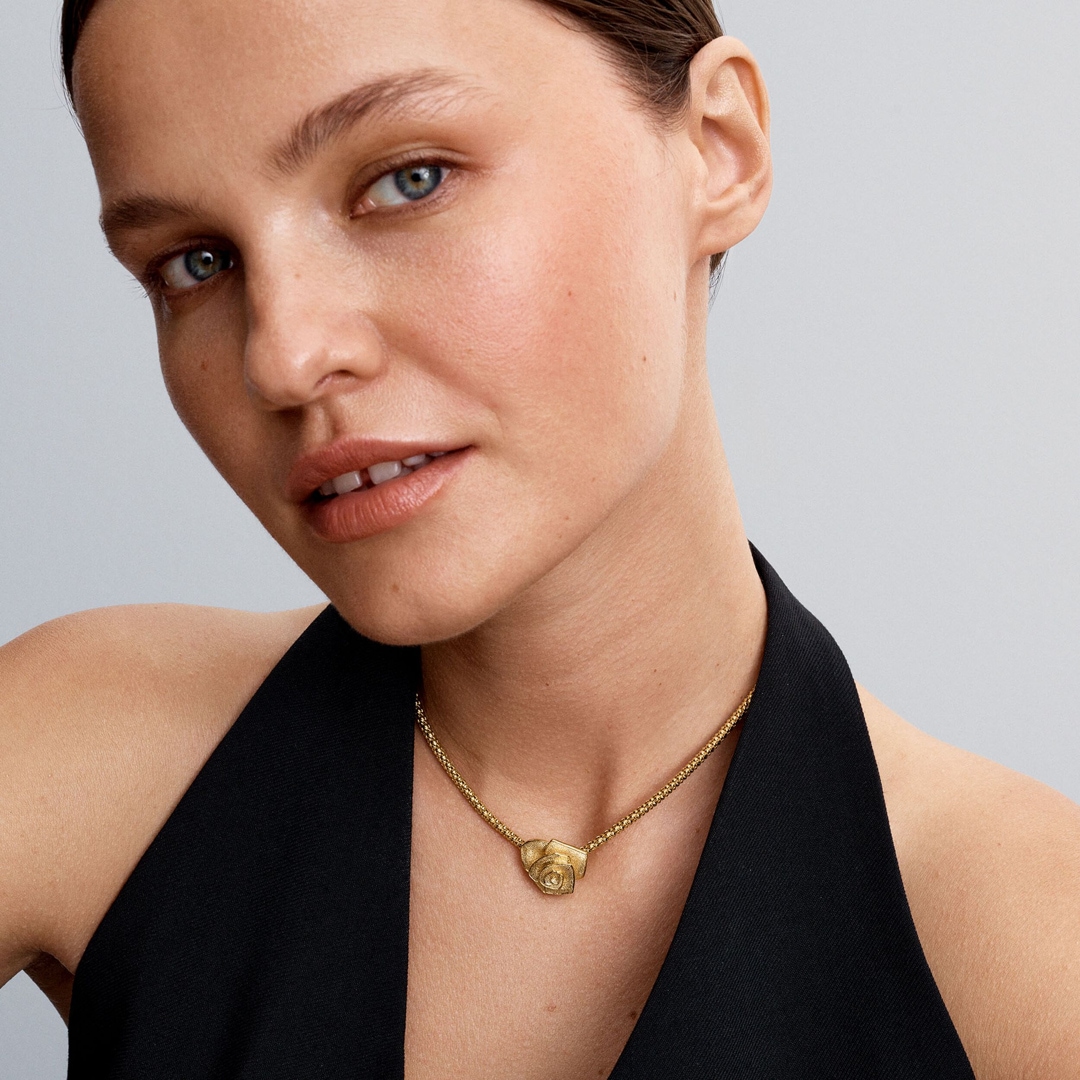 763675C00 | Pandora Gold Moments Rose in Bloom Oversized Charm
