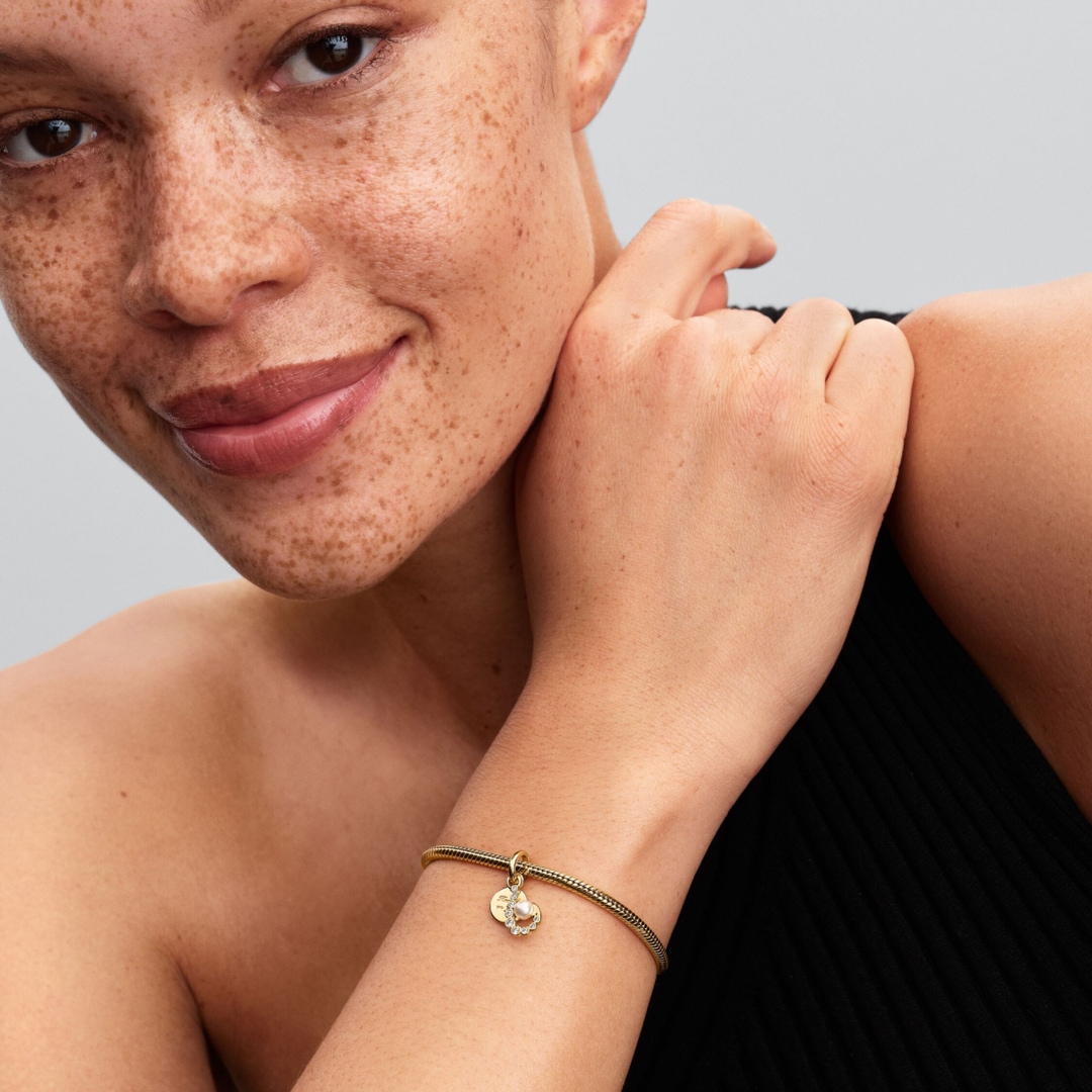 763891C01 | Pandora Gold Moments Sunrise Medallion Charm
