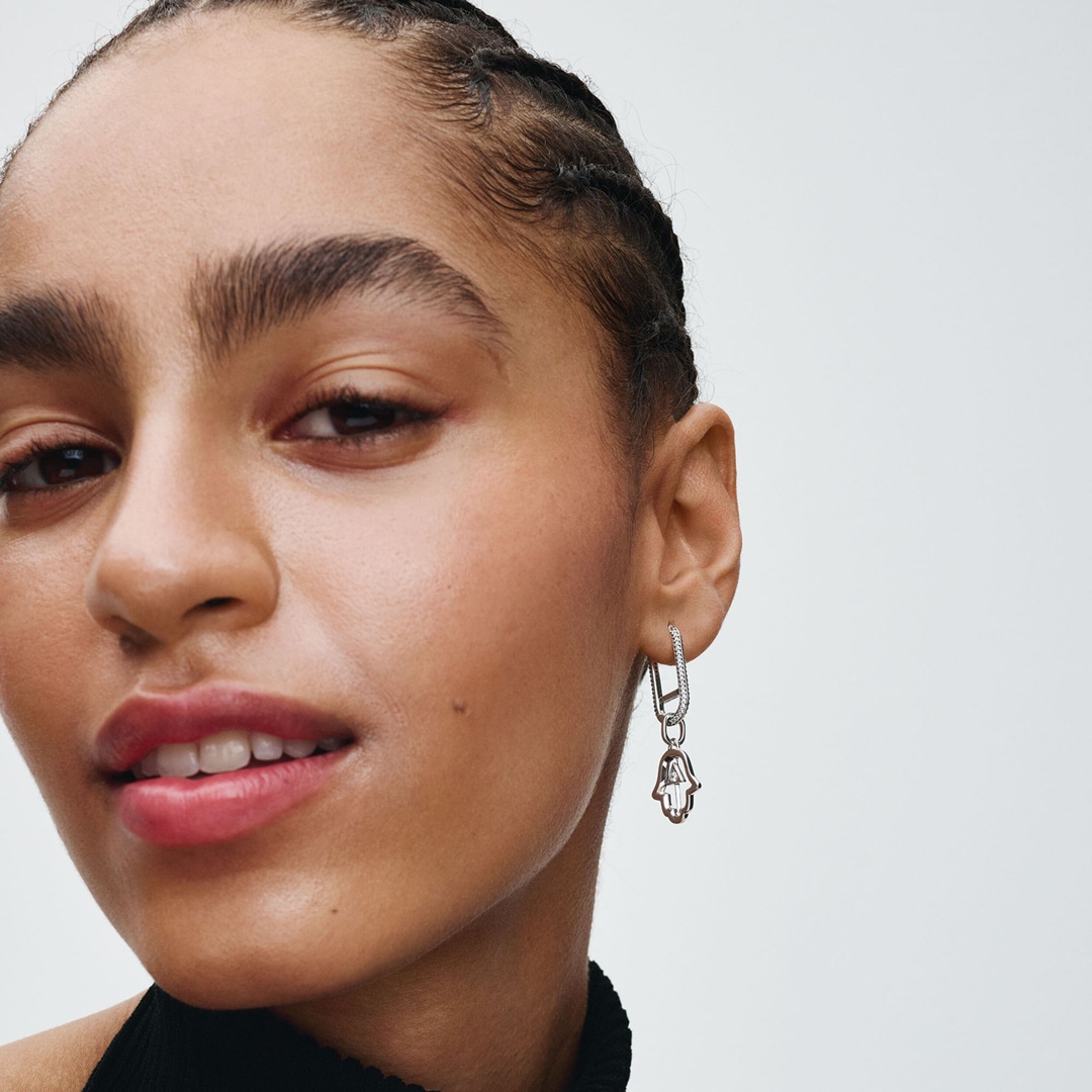 793411C01 | Pandora ME Hamsa Hand Medallion Charm 925 Silver