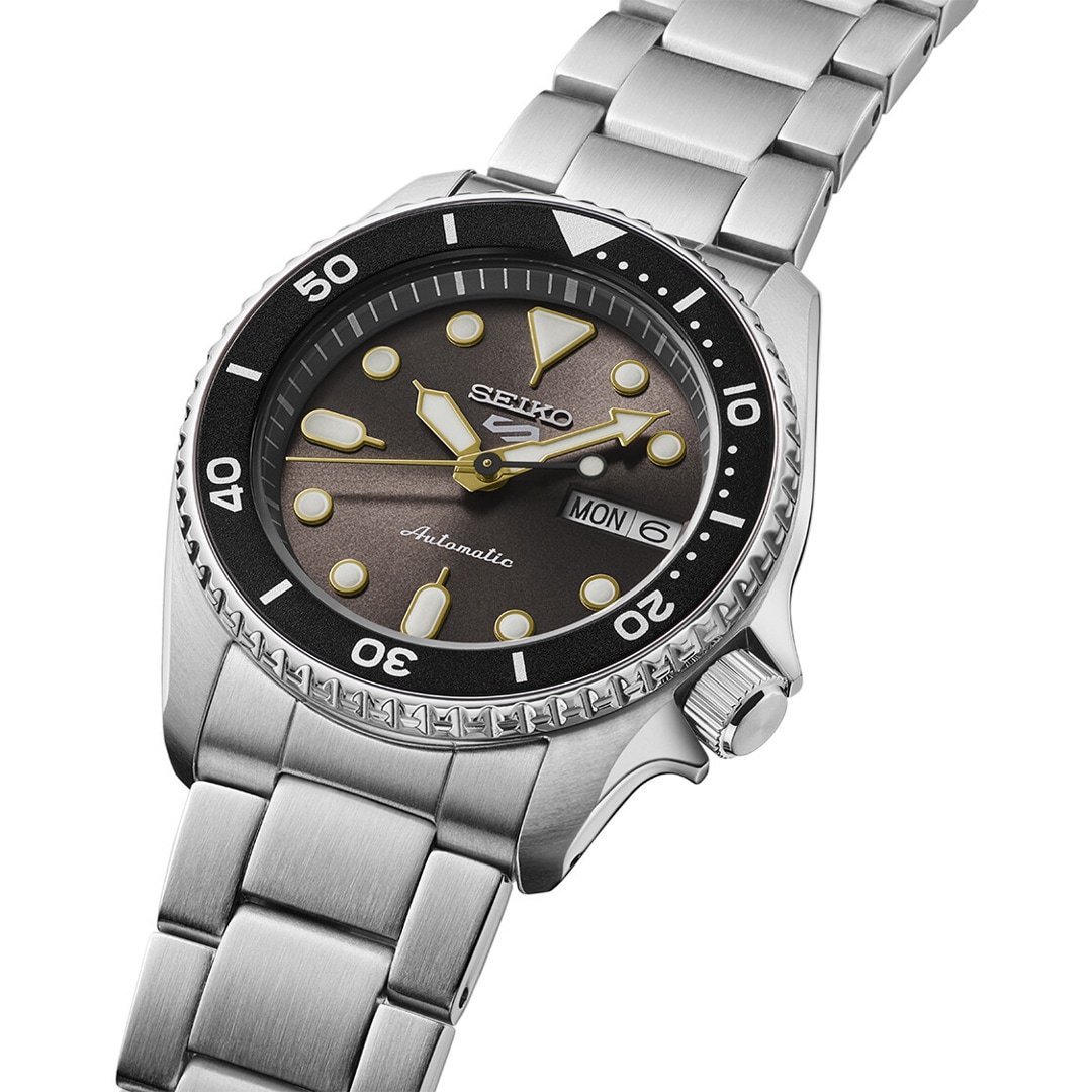 SRPL79K1 | Seiko 5 Sports SKX Midsize Urban Grey