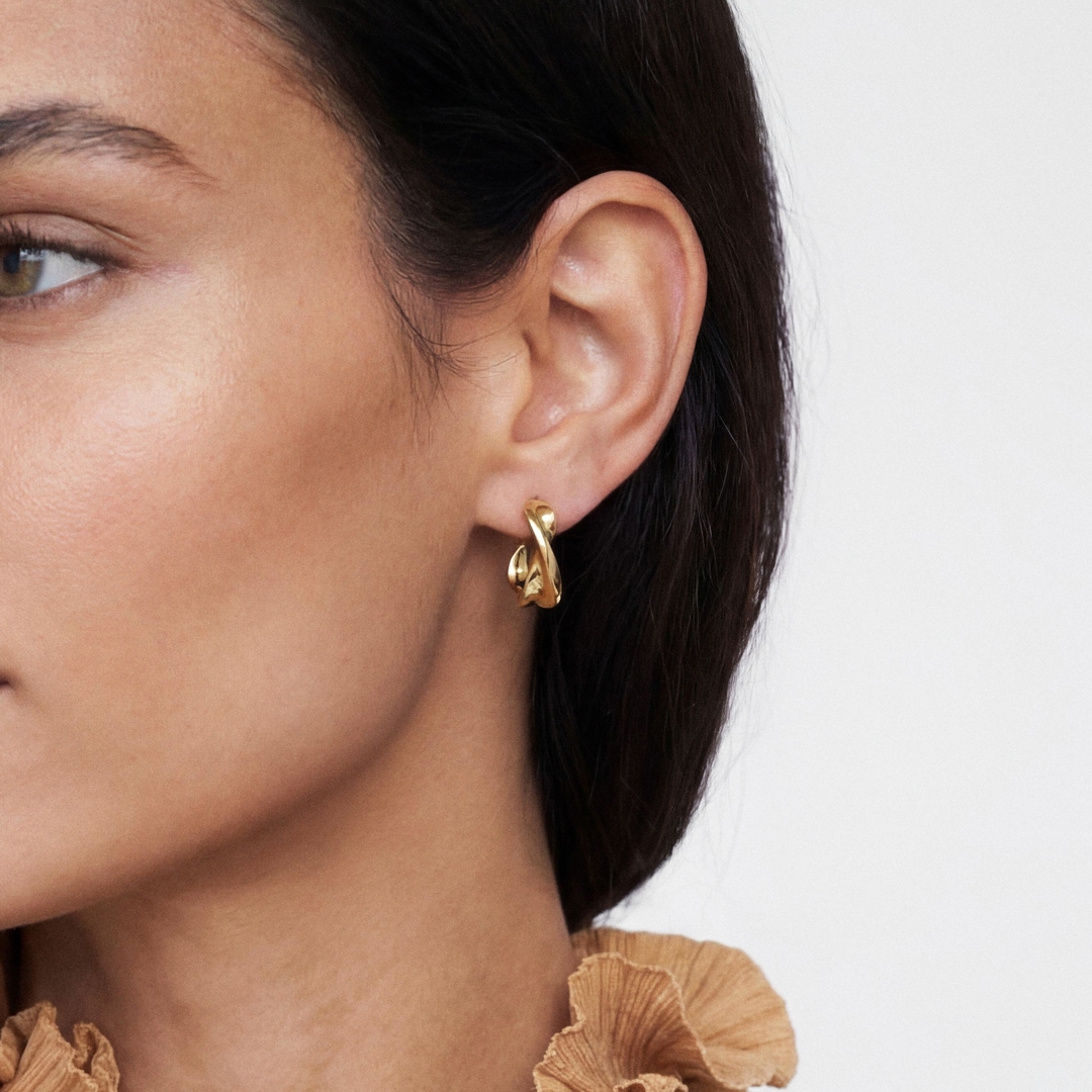 SJ-E2804-YG | Sif Jakobs Foglia Piccolo Hoop Earrings